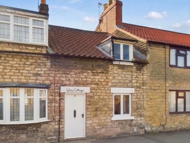 2 bedroom terraced house for sale