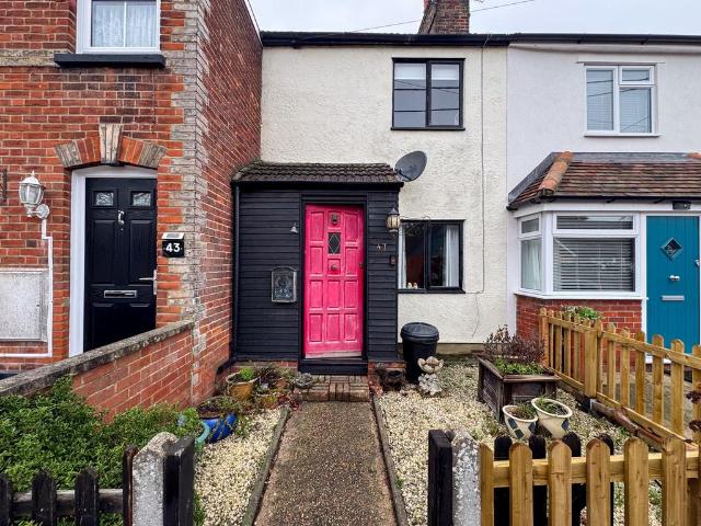 2 bedroom terraced house for sale