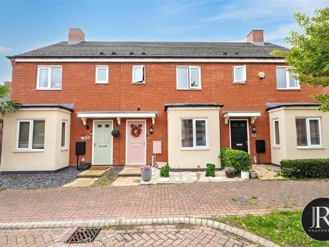 2 bedroom terraced house for sale