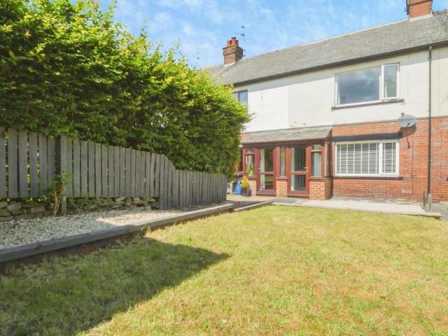 2 bedroom terraced house for sale