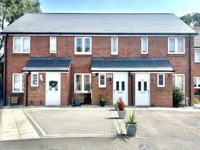 2 bedroom terraced house for sale