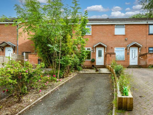 2 bedroom terraced house for sale