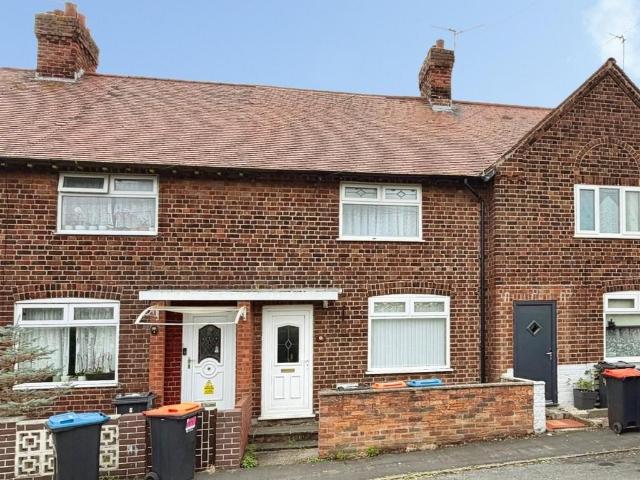 2 bedroom terraced house for sale