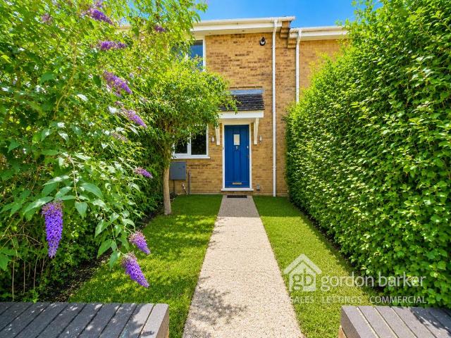 2 bedroom terraced house for sale