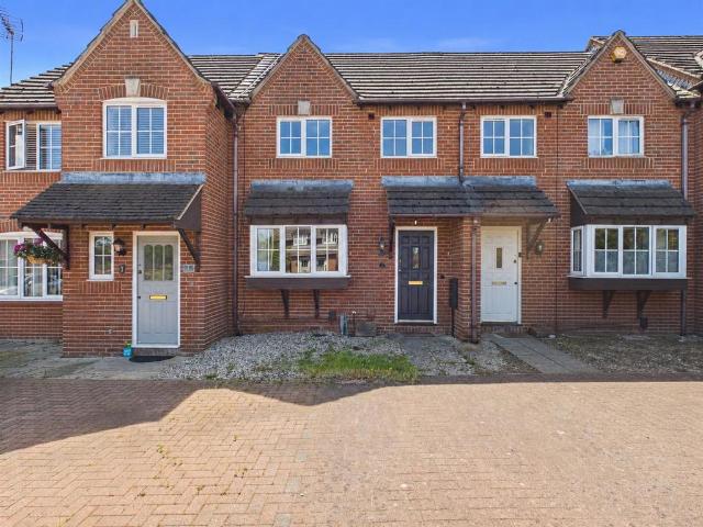 2 bedroom terraced house for sale