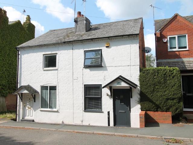 2 bedroom terraced house for sale