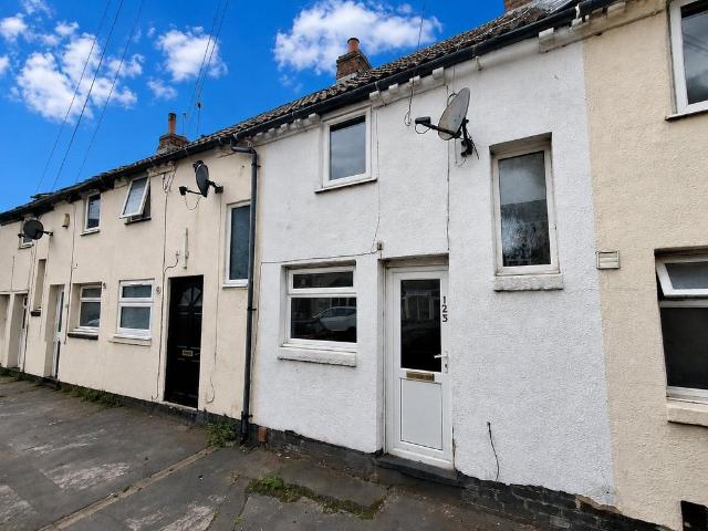 2 bedroom terraced house for sale