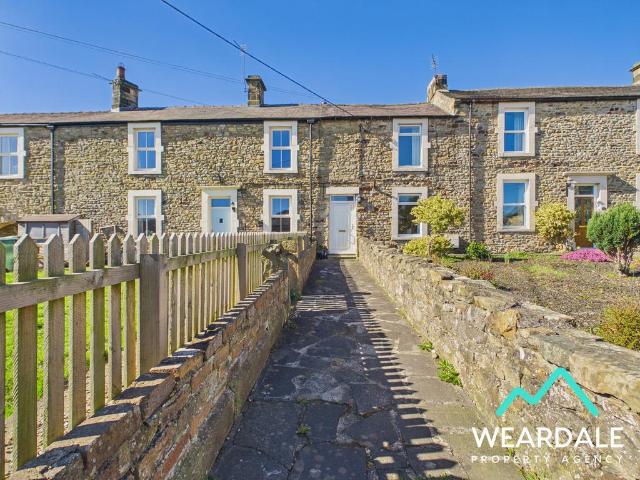 2 bedroom terraced house for sale