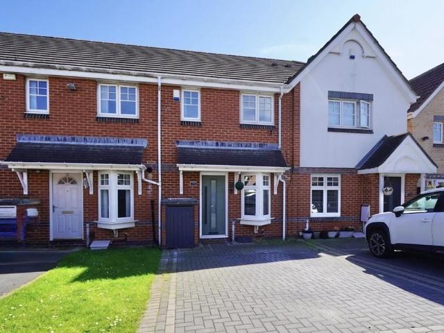 2 bedroom terraced house for sale
