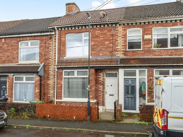2 bedroom terraced house for sale