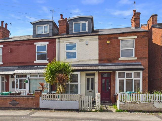 2 bedroom terraced house for sale