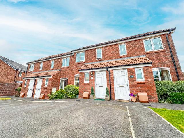 2 bedroom terraced house for sale