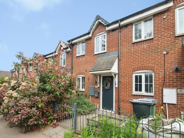 2 bedroom terraced house for sale