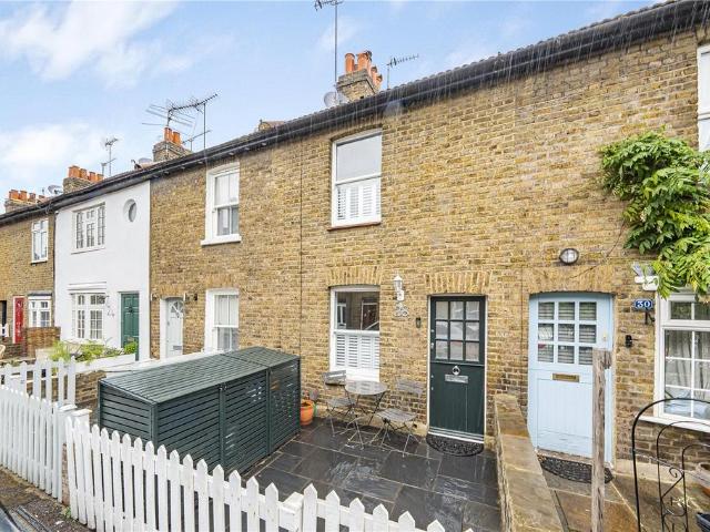 2 bedroom terraced house for sale