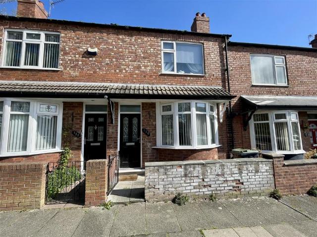 2 bedroom terraced house for sale
