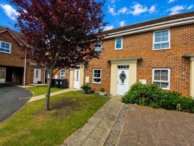 2 bedroom terraced house for sale