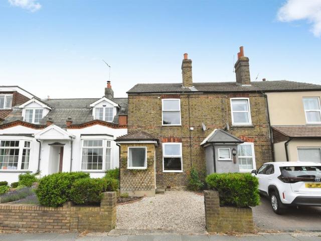 2 bedroom terraced house for sale