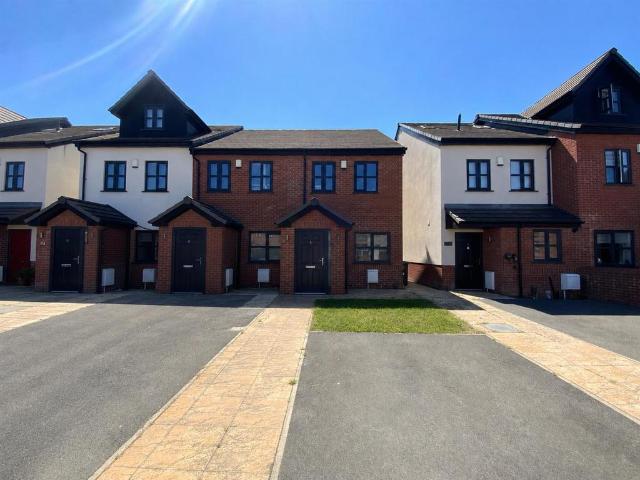 2 bedroom terraced house for sale