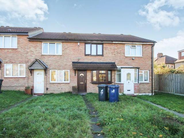 2 bedroom terraced house for sale