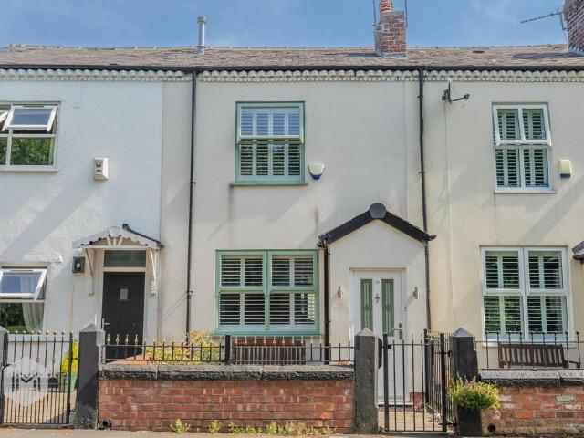 2 bedroom terraced house for sale