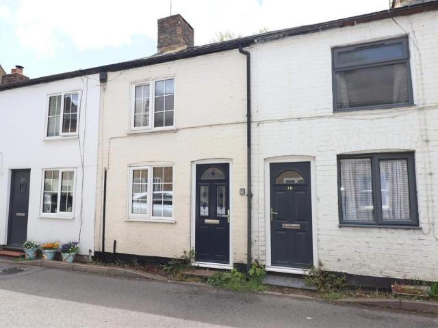 2 bedroom terraced house for sale