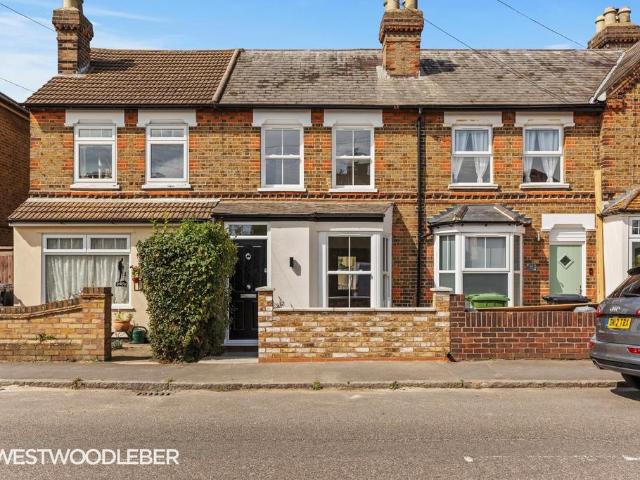 2 bedroom terraced house for sale