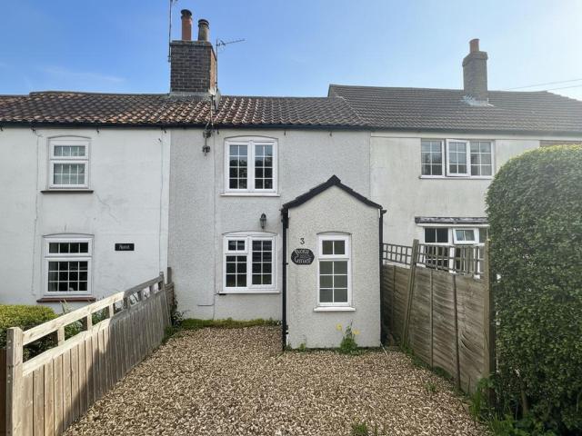 2 bedroom terraced house for sale