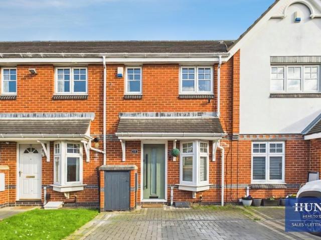 2 bedroom terraced house for sale