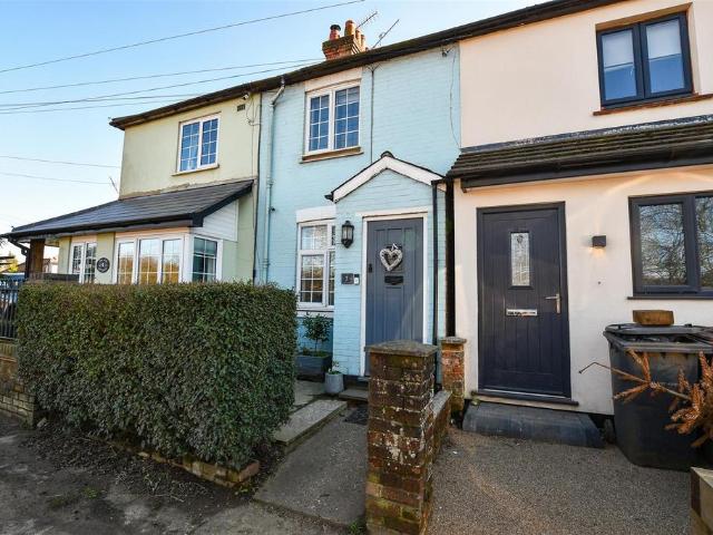 2 bedroom terraced house for sale