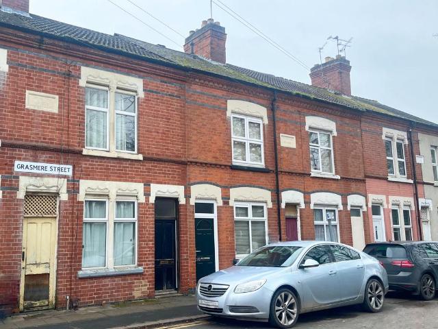 2 bedroom terraced house for sale