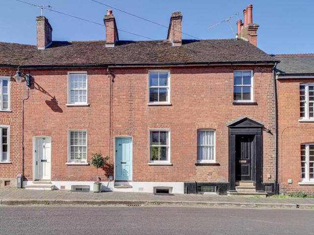 2 bedroom terraced house for sale