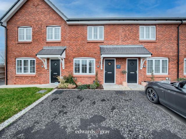 2 bedroom terraced house for sale