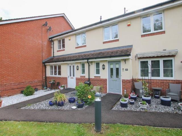 2 bedroom terraced house for sale