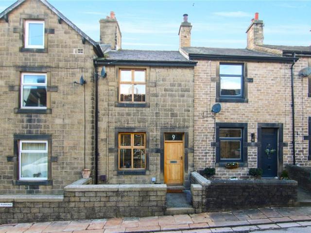 2 bedroom terraced house for sale