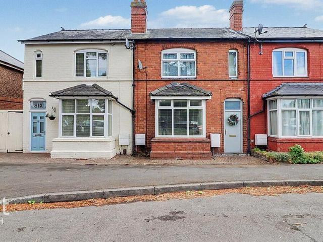 2 bedroom terraced house for sale