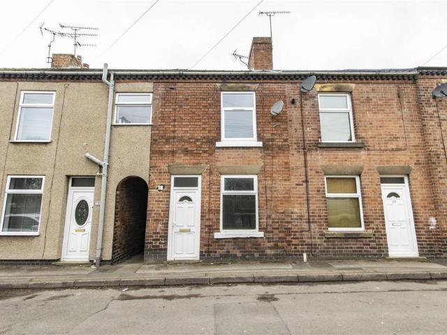 2 bedroom terraced house for sale