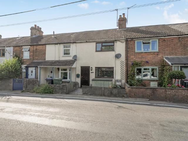 2 bedroom terraced house for sale