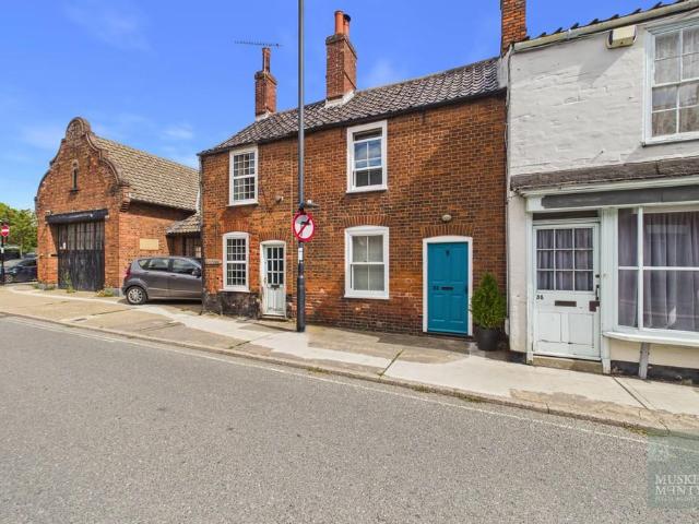 2 bedroom terraced house for sale