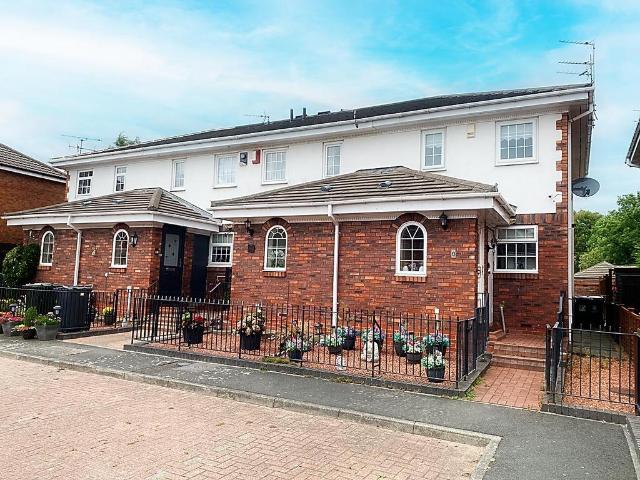 2 bedroom terraced house for sale