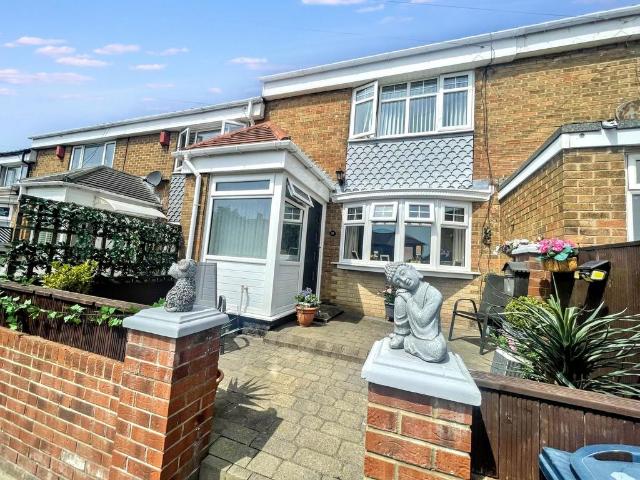 2 bedroom terraced house for sale