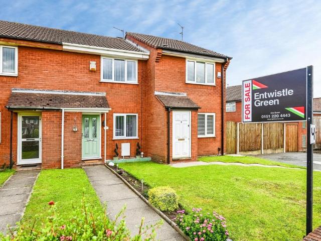 2 bedroom terraced house for sale