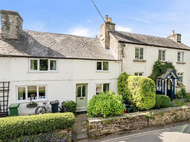 2 bedroom terraced house for sale