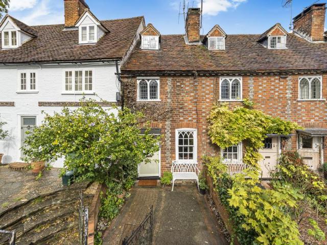 2 bedroom terraced house for sale