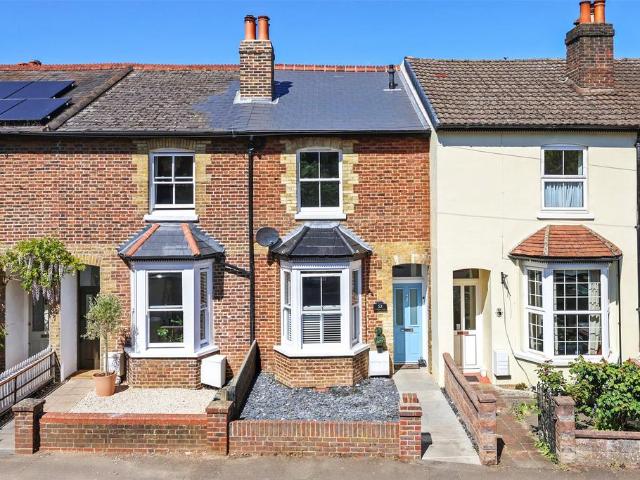 2 bedroom terraced house for sale