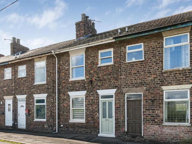 2 bedroom terraced house for sale