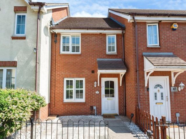 2 bedroom terraced house for sale