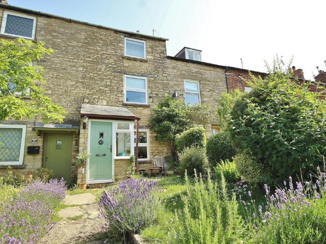 2 bedroom terraced house for sale