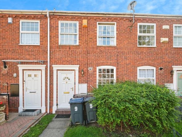 2 bedroom terraced house for sale
