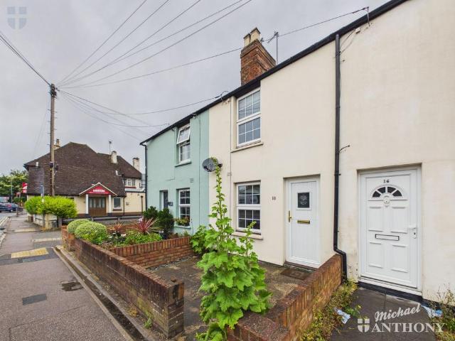 2 bedroom terraced house for sale