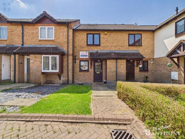 2 bedroom terraced house for sale